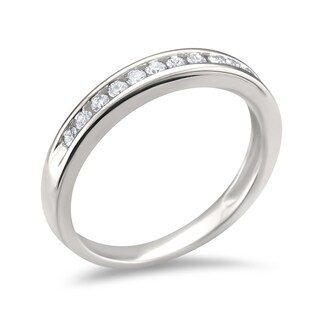 Previously Owned - 1/4 CT. T.W. Diamond Wedding Band in Platinum ...